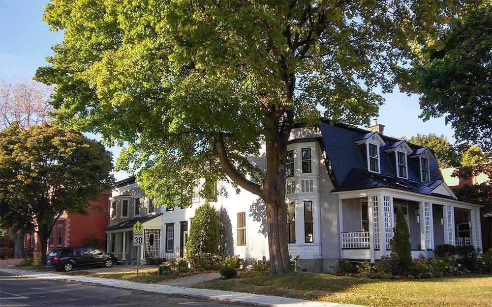 Walking the Westmount Walk - Westmount Magazine