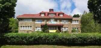 Westmount places Braeside Place - Westmount Magazine